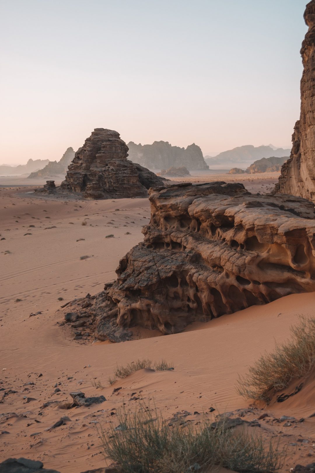 Why Visiting Jordan Should Be On Your Bucket List - Mondomulia